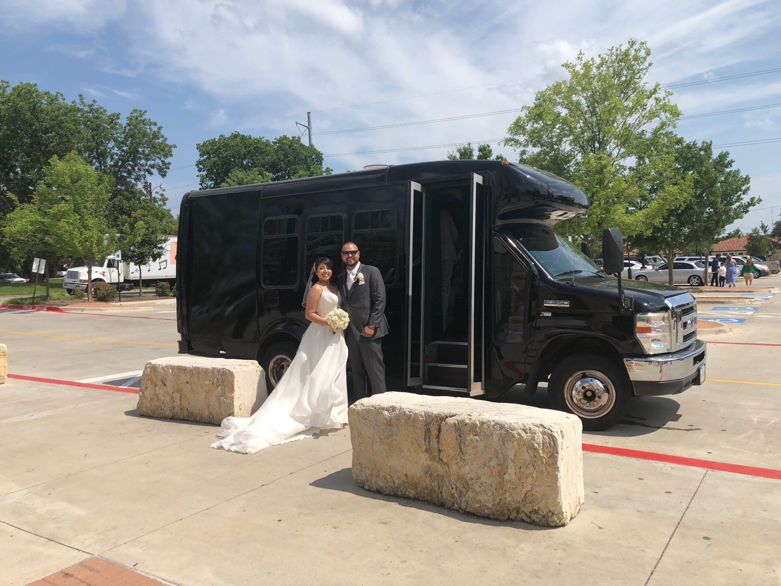 Party Buses in Dallas and a perfect wedding. | VIP Dallas Party Bus